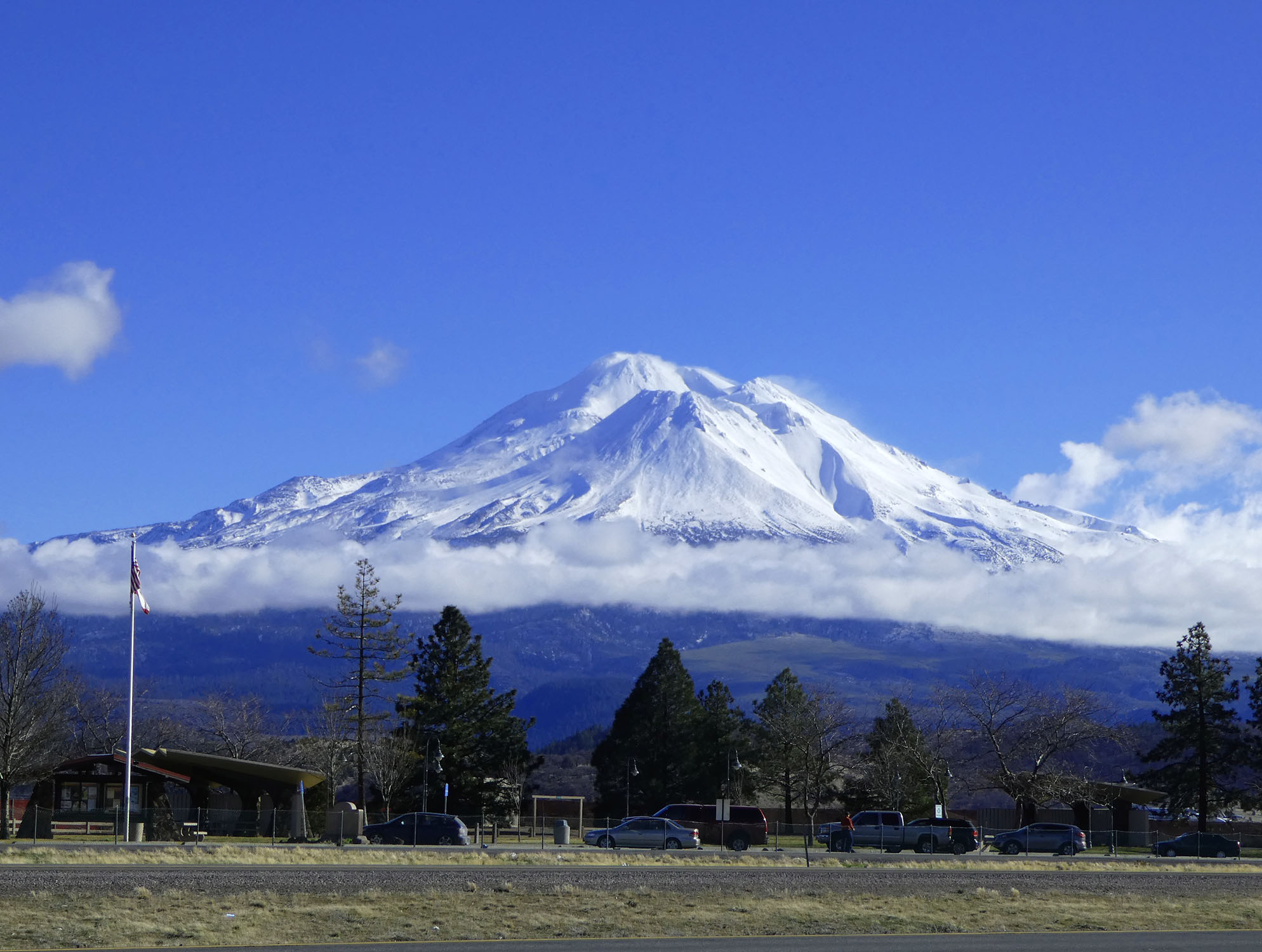 Mount Shasta from I-5 – Shadowfax on the Road