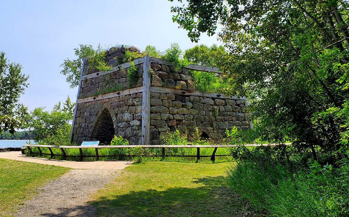 Bay Furnace – Shadowfax on the Road